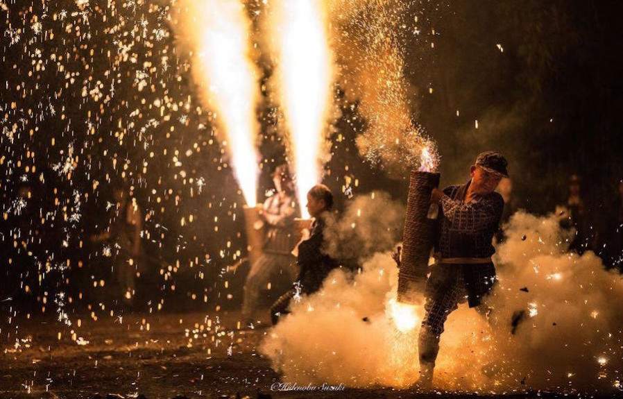 20 Foto Kembang Api untuk Ide Motret Malam Tahun Baru 2020 | Pricebook