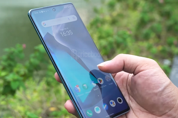 7 Hp Layar Lengkung Terbaik di 2023, Desain Lebih Kece | Pricebook